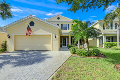 Natalie Stout | LaCasaTour - Real Estate Marketing