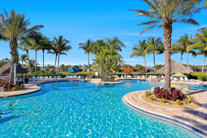 Natalie Stout | LaCasaTour - Real Estate Marketing