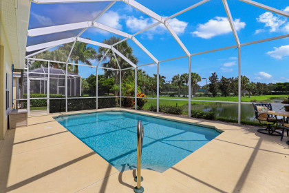 Natalie Stout | LaCasaTour - Real Estate Marketing